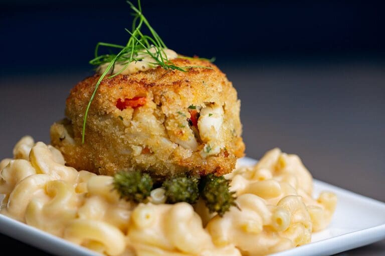 Kitty Hawk Seafood Bar & Dine-In Restaurant | Steamers OBX